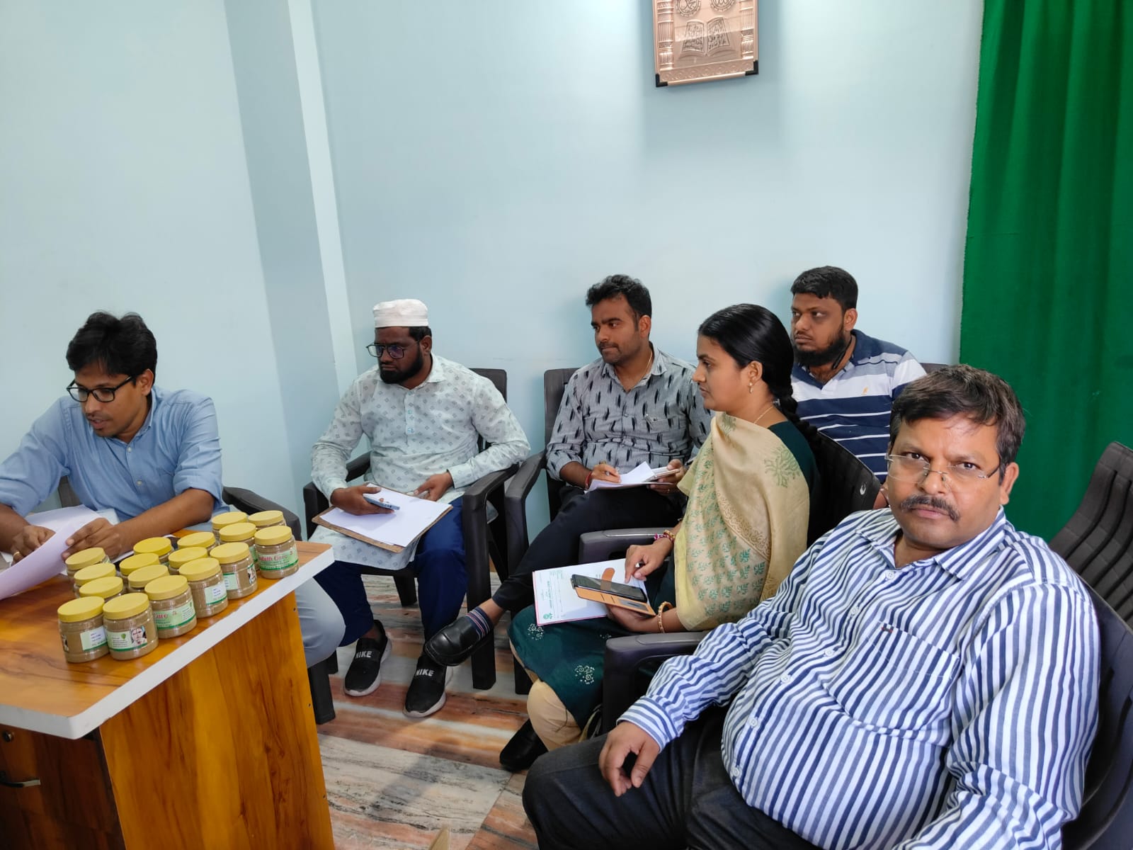 DCA officials seize drugs for making misleading advts and a quack in Hyderabad | Hindudayashankar