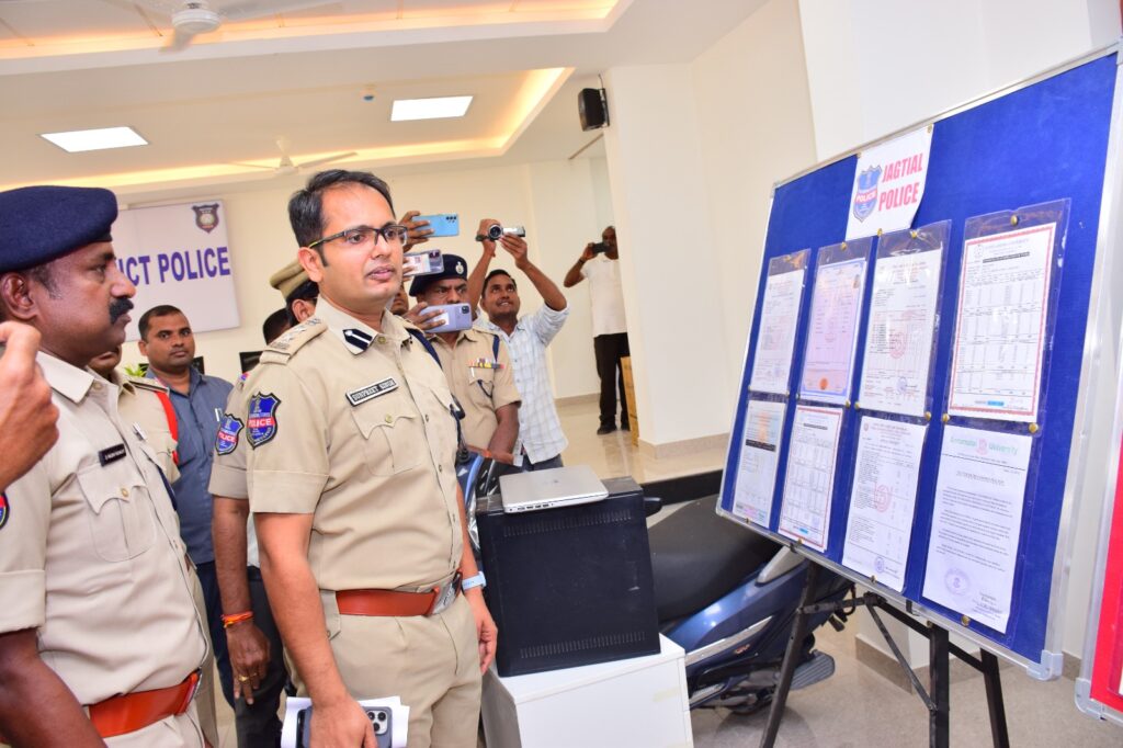 Fake certificate racket busted in Jagtial, four arrested and 396 fake ...