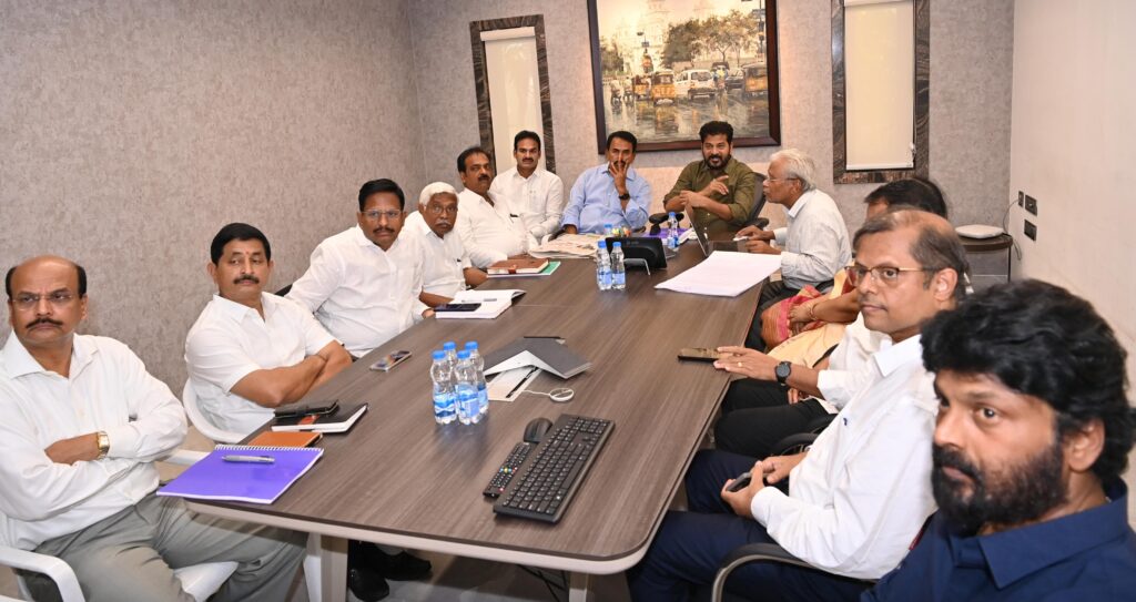 CM review meet to finalise new Telangana state emblem | Hindudayashankar