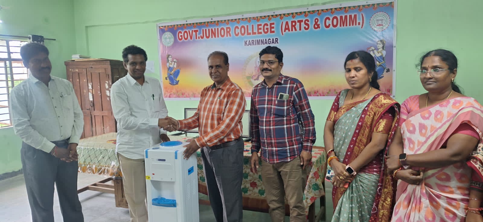 Students of Alphores Educational Institutions celebrate Telangana ...