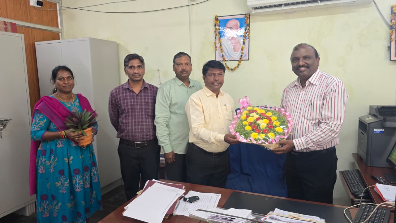 Manohar assumes charge as new principal of University PG college in ...