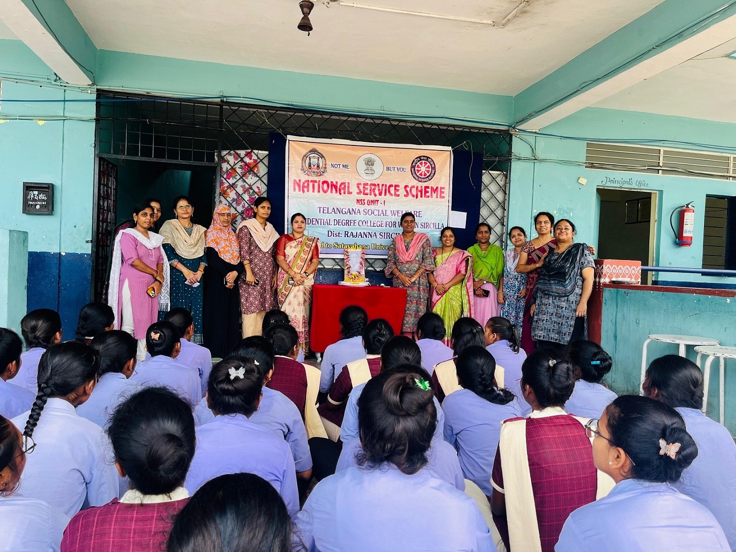 Rich tributes paid to Telangana ideologue Prof Jayashankar on his birth ...