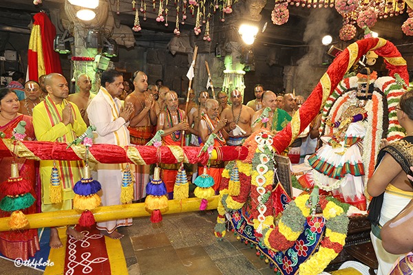 Mohini Avataram transcends illusory world in Tirumala during ...