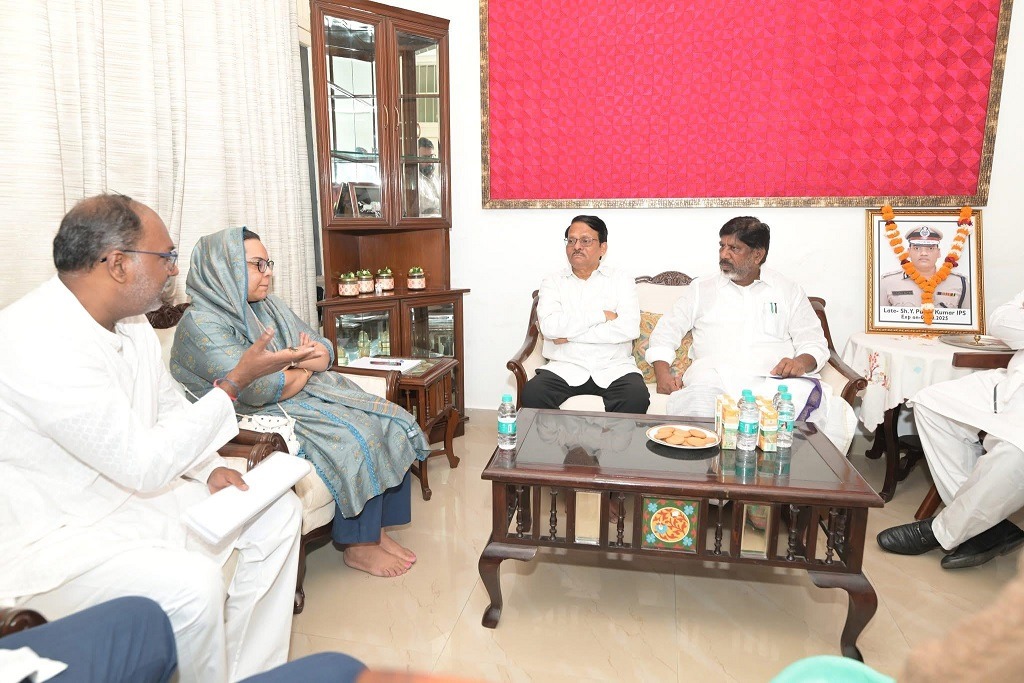 Telangana Deputy Chief Minister Bhatti Vikramarka visited Chandigarh to ...