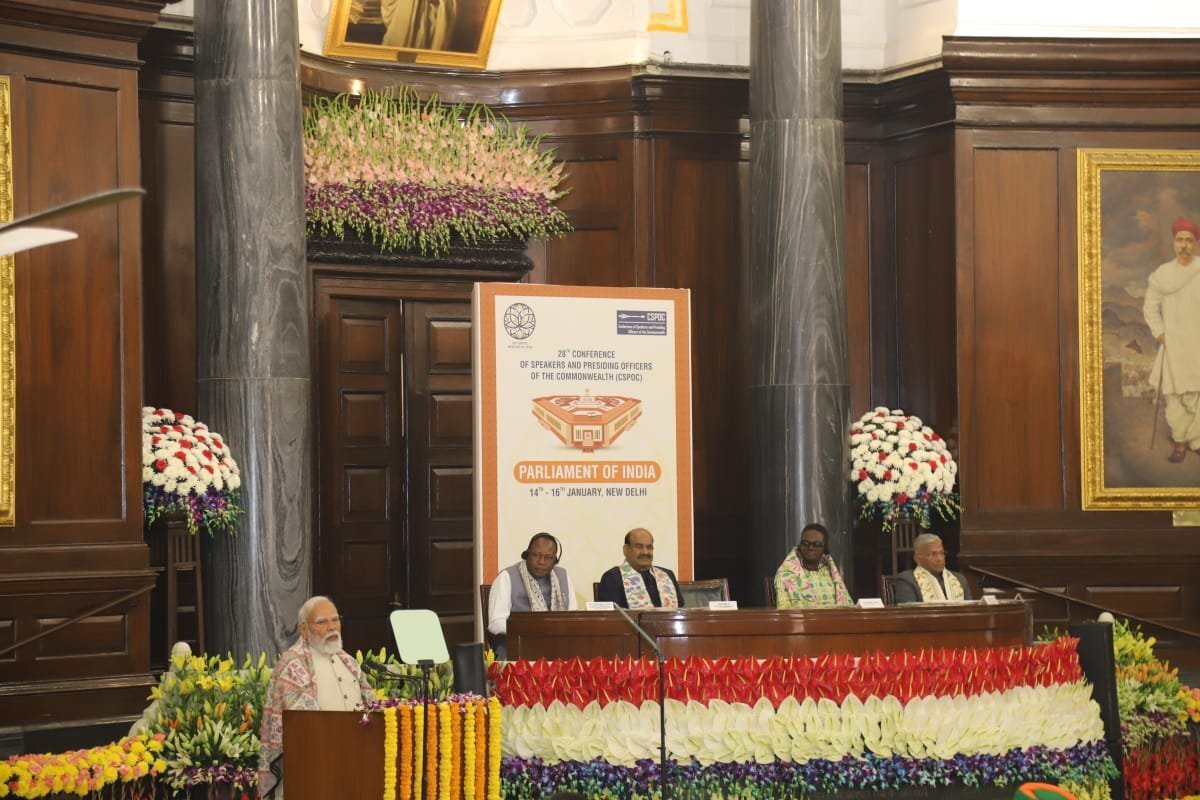 President Droupadi Murmu graces the convocation ceremony of Guru Nanak ...