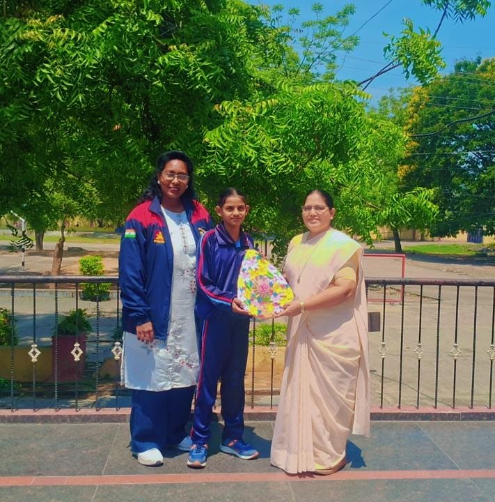 NCC cadet from Sacred Heart High School selected for All-India Trekking ...